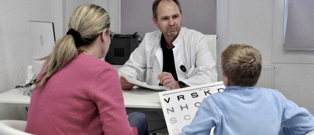 Klinische Untersuchung an der Fedorov Restore Vision Clinic in Berlin
